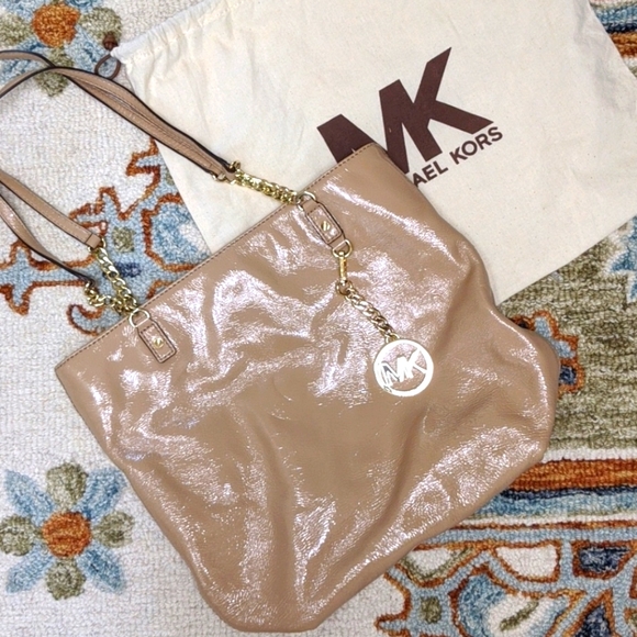 Michael Kors | Bags | Michael Kors Tote Purse Bag Beige Patent Leather ...